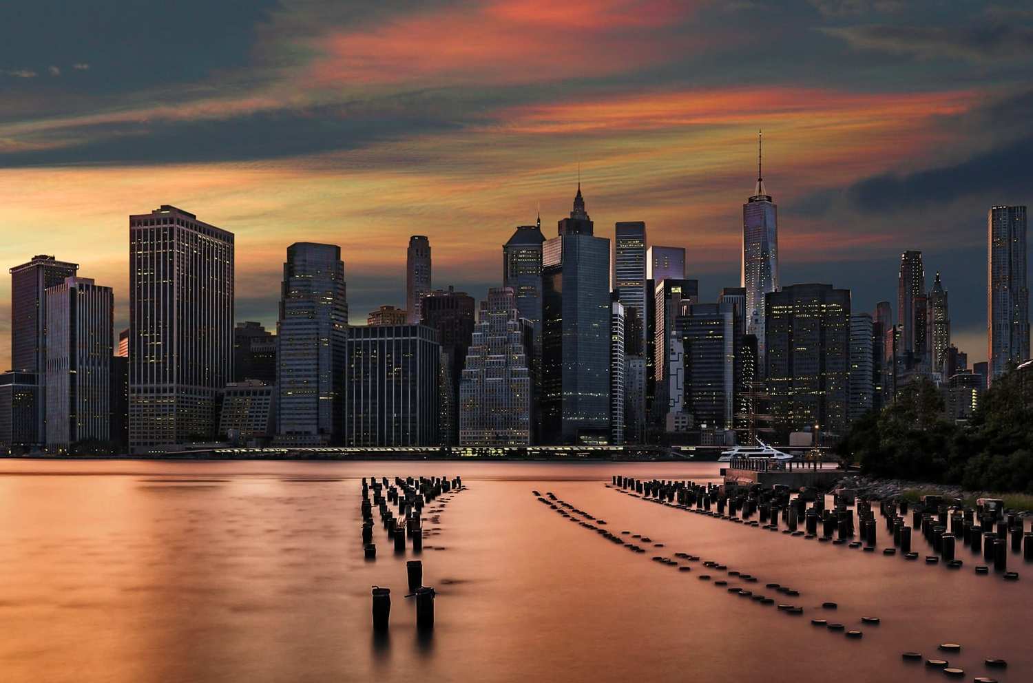 Manhattan Magic Mural: Wall Decor That Never Sleeps